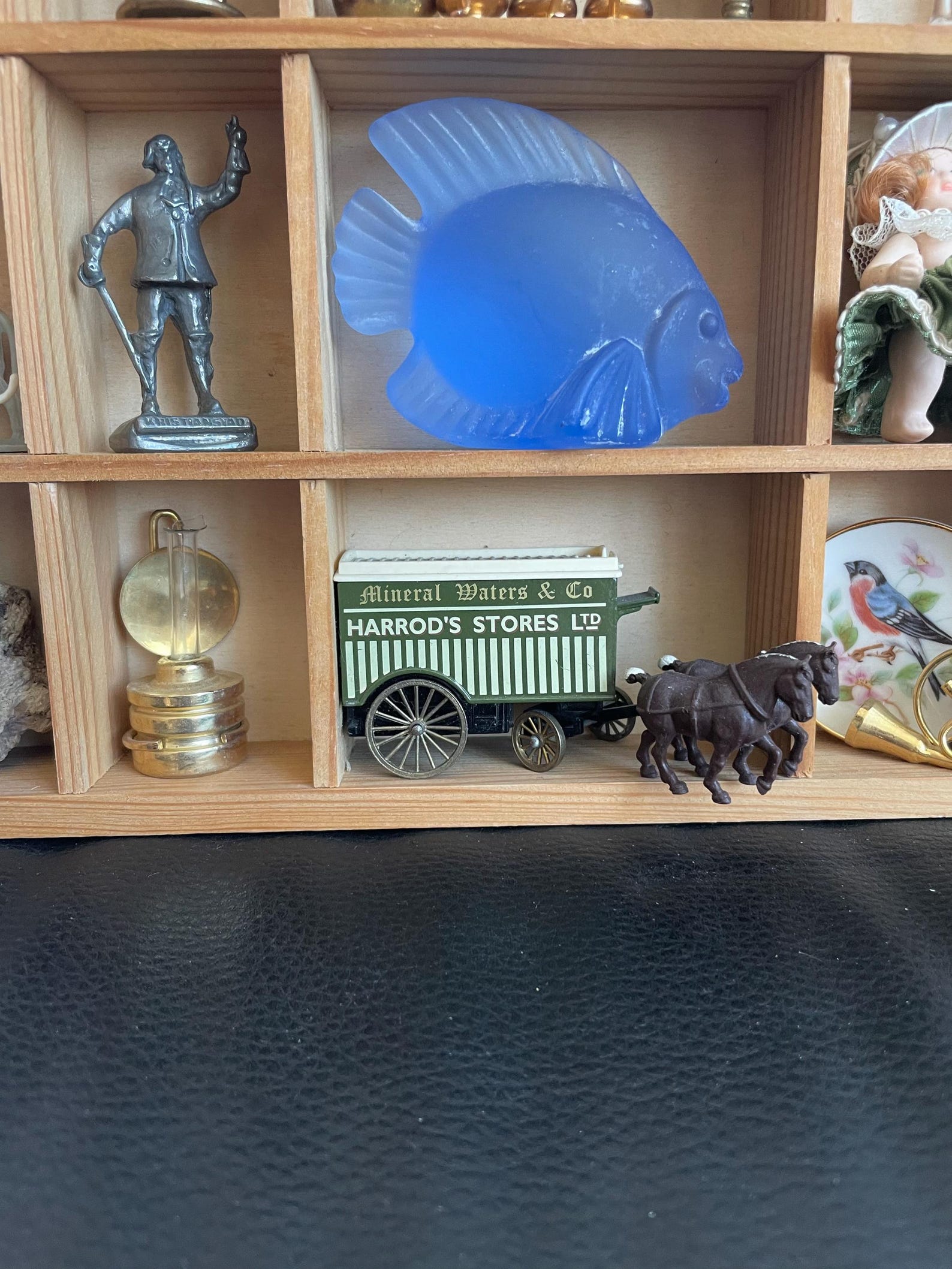 Miniatura, Collection of Miniatures and Knick-knacks, Antique ...