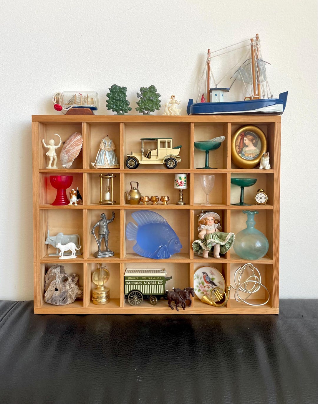 Miniatura, Collection of Miniatures and Knick-knacks, Antique ...