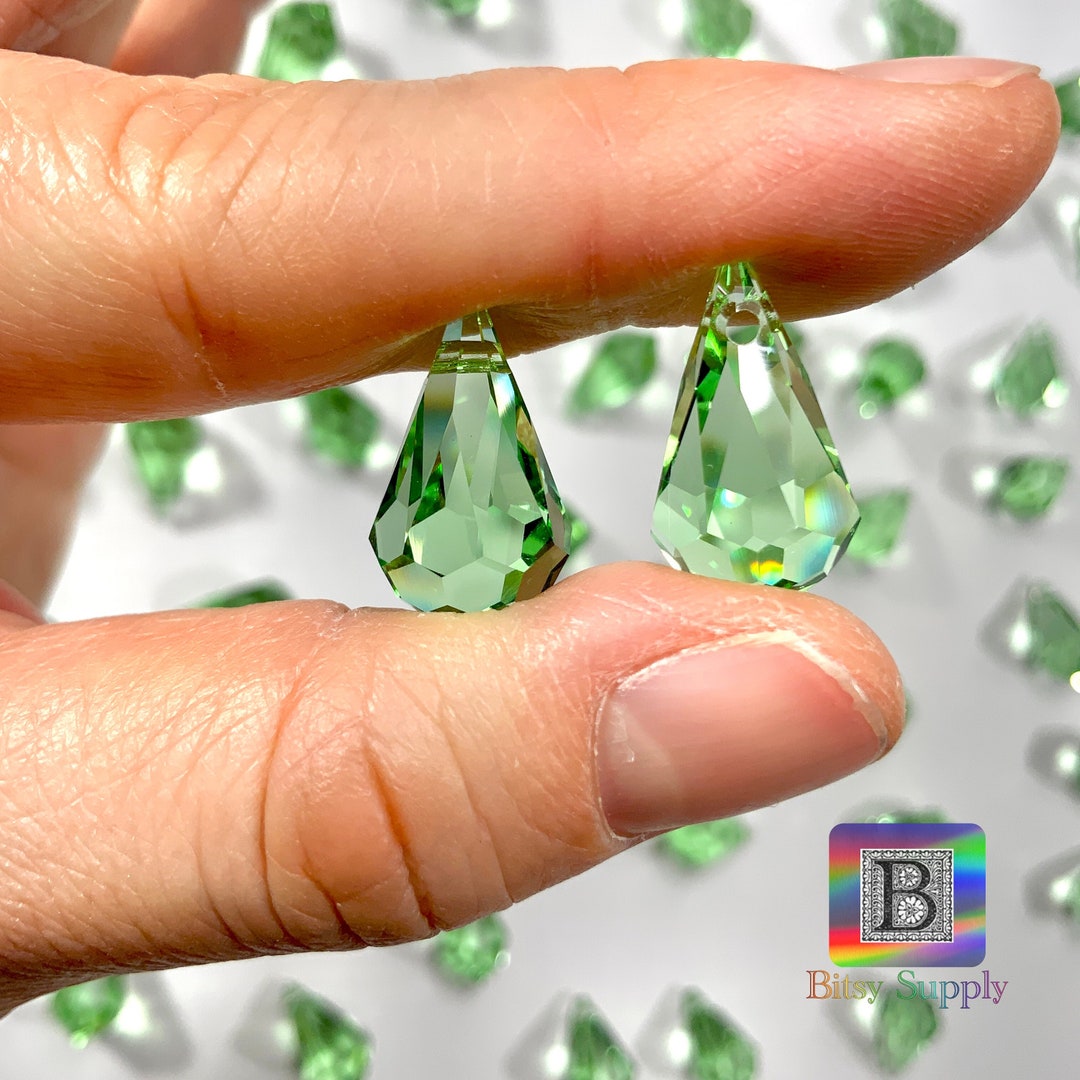 20mm Peridot Prisms | Bulk Teardrop Crystals for Suncatcher | Light ...
