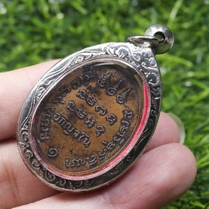 Thai Amulet, LP Sam, Coin, Amulet, Amulet Pendant Lucky Thai Famous ...