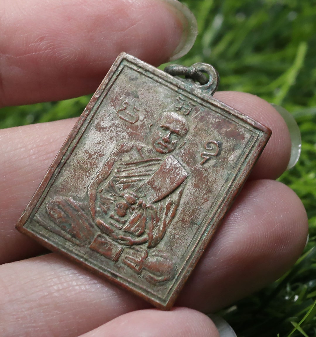 LP Puang, Coin Amulet, Thai Amulet, Coin, Amulet Pendant Lucky Thai ...