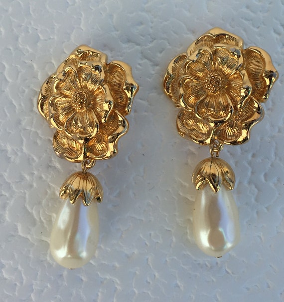 New vintage avon gold - Gem