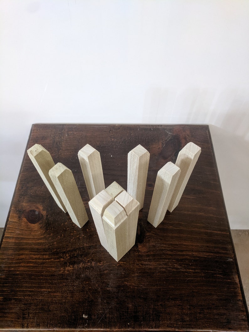 10ct. Poplar Inside Corner Blocks Moulding 5-5/8" X 5/8" X 5/8 ...