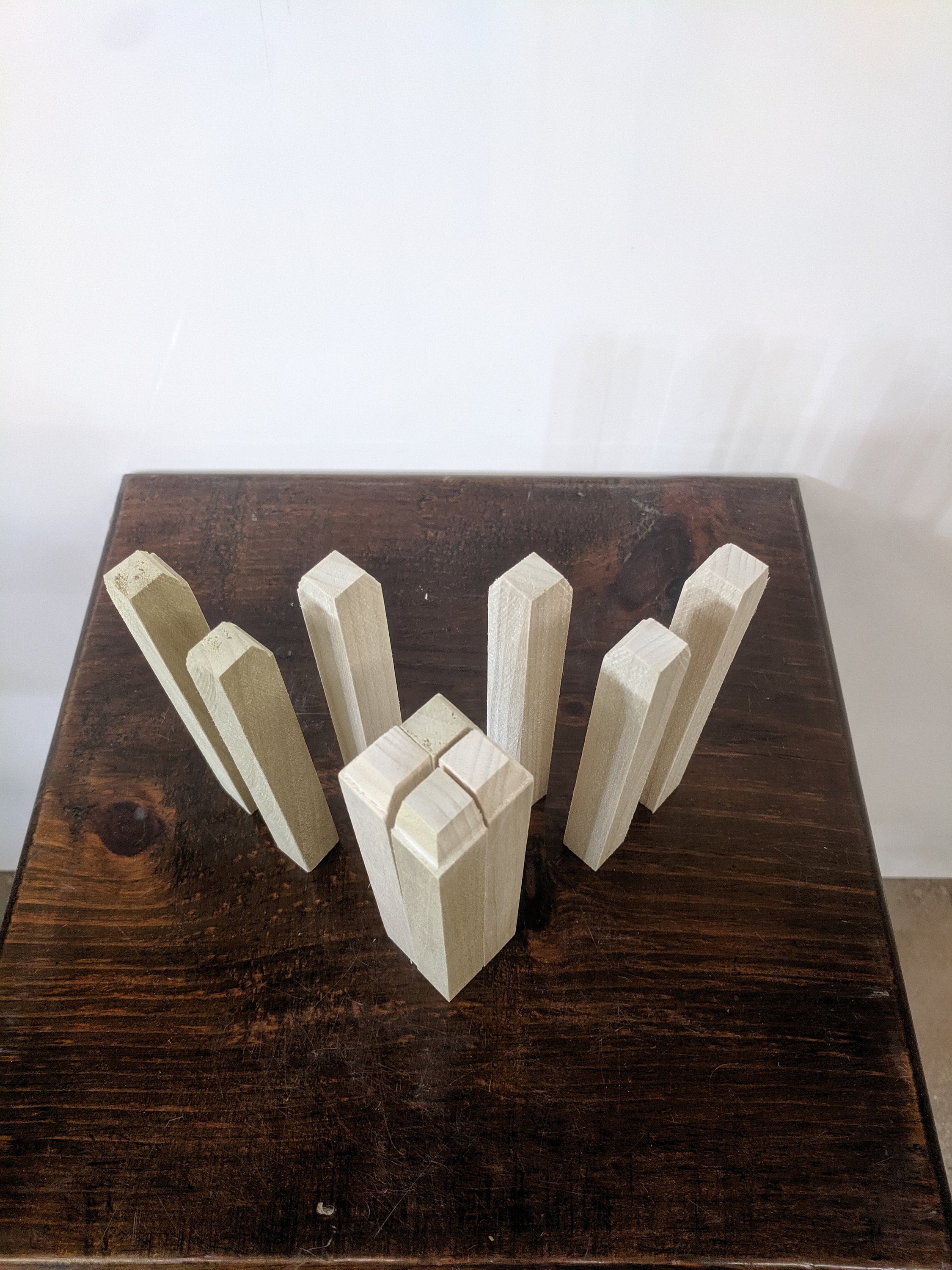 10ct. Poplar Inside Corner Blocks Moulding 5-5/8" X 5/8" X 5/8 ...