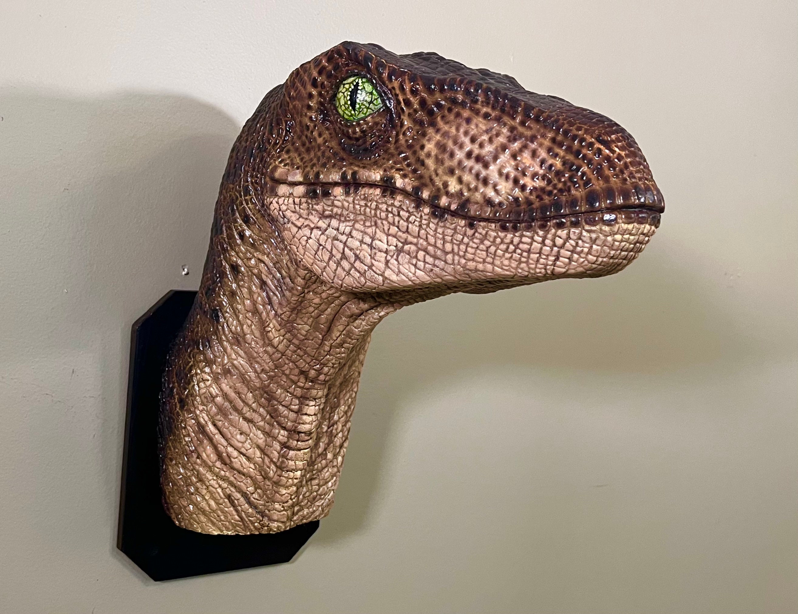 Velociraptor Bust Hanging Wall Mount - Etsy