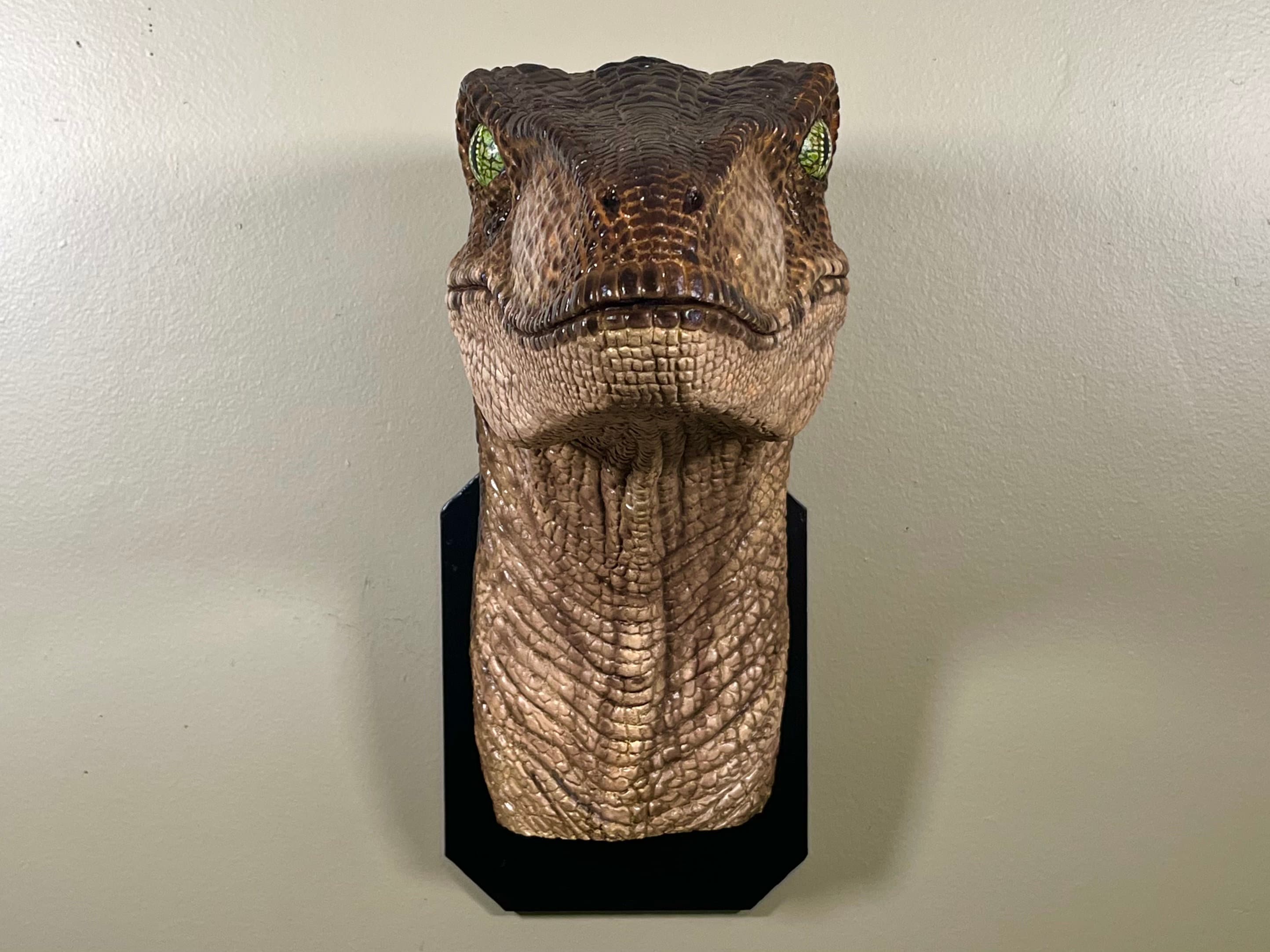 Velociraptor Bust Hanging Wall Mount - Etsy