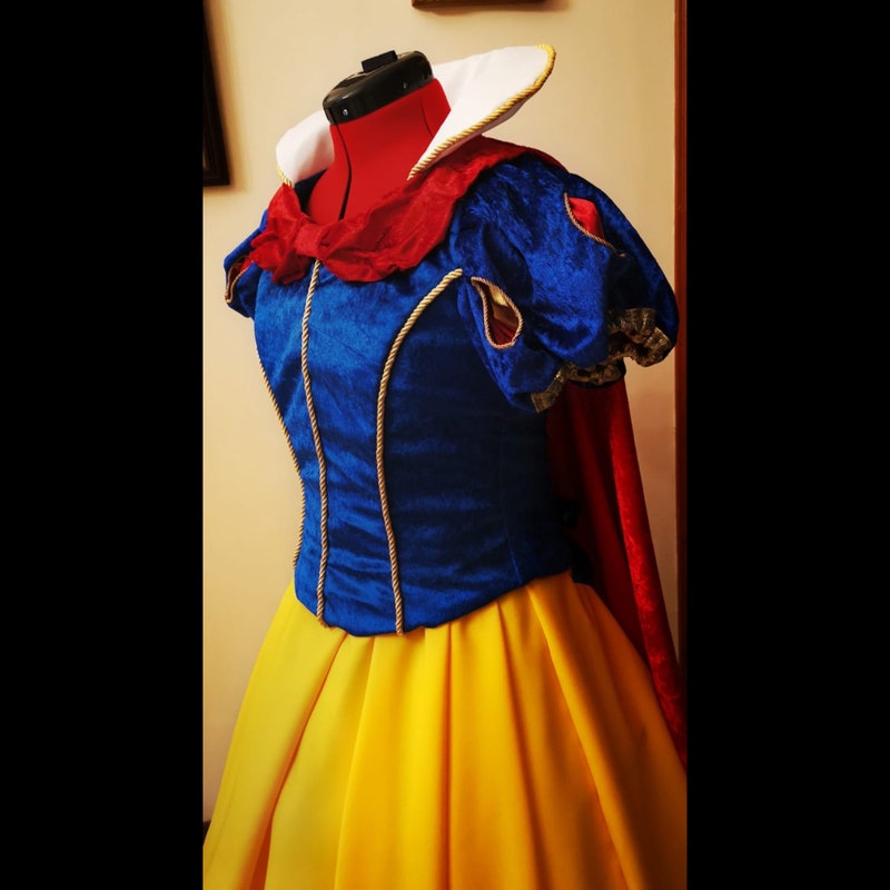 Snow White Cosplay - Etsy