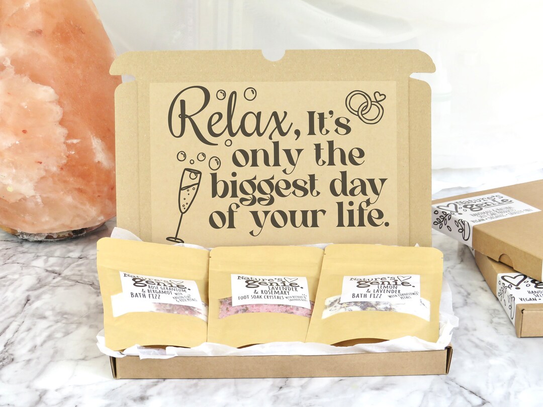 Bride Wedding Pamper Hamper, Self-care Bride-to-be Gift Set, Bridal ...