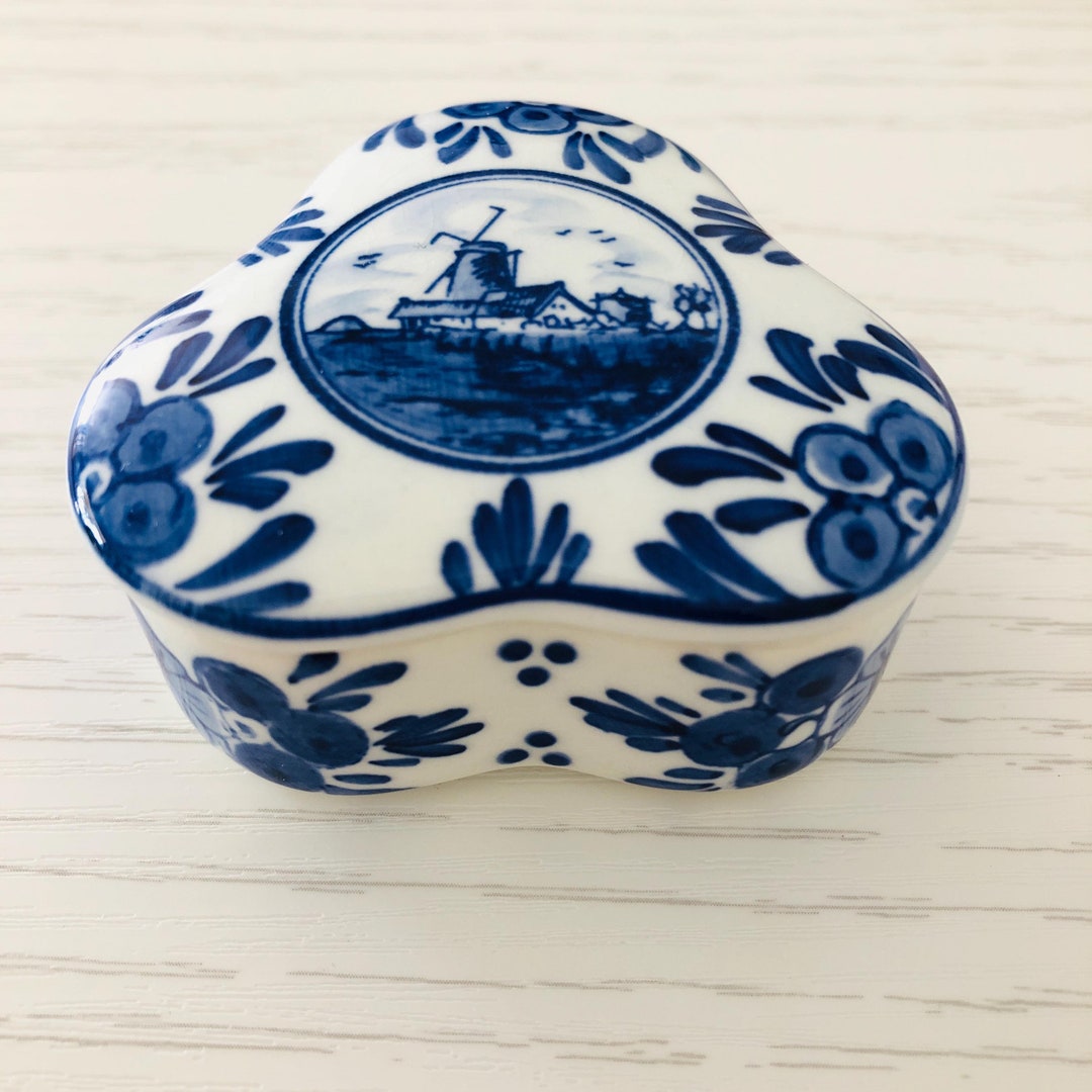 Hand Painted Delfts Blauw - Blue & White Windmill #551 Porcelain ...