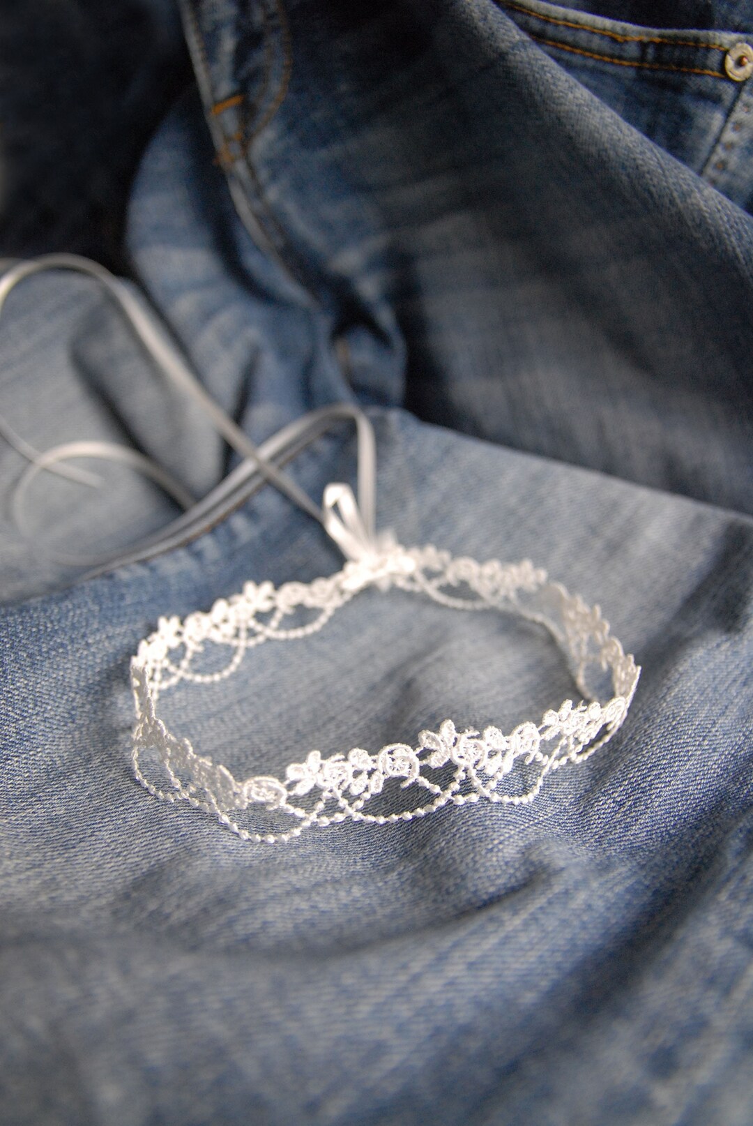 TENDRIL CHOKER White - Sweet, Small Choker Made of White Lace in ...
