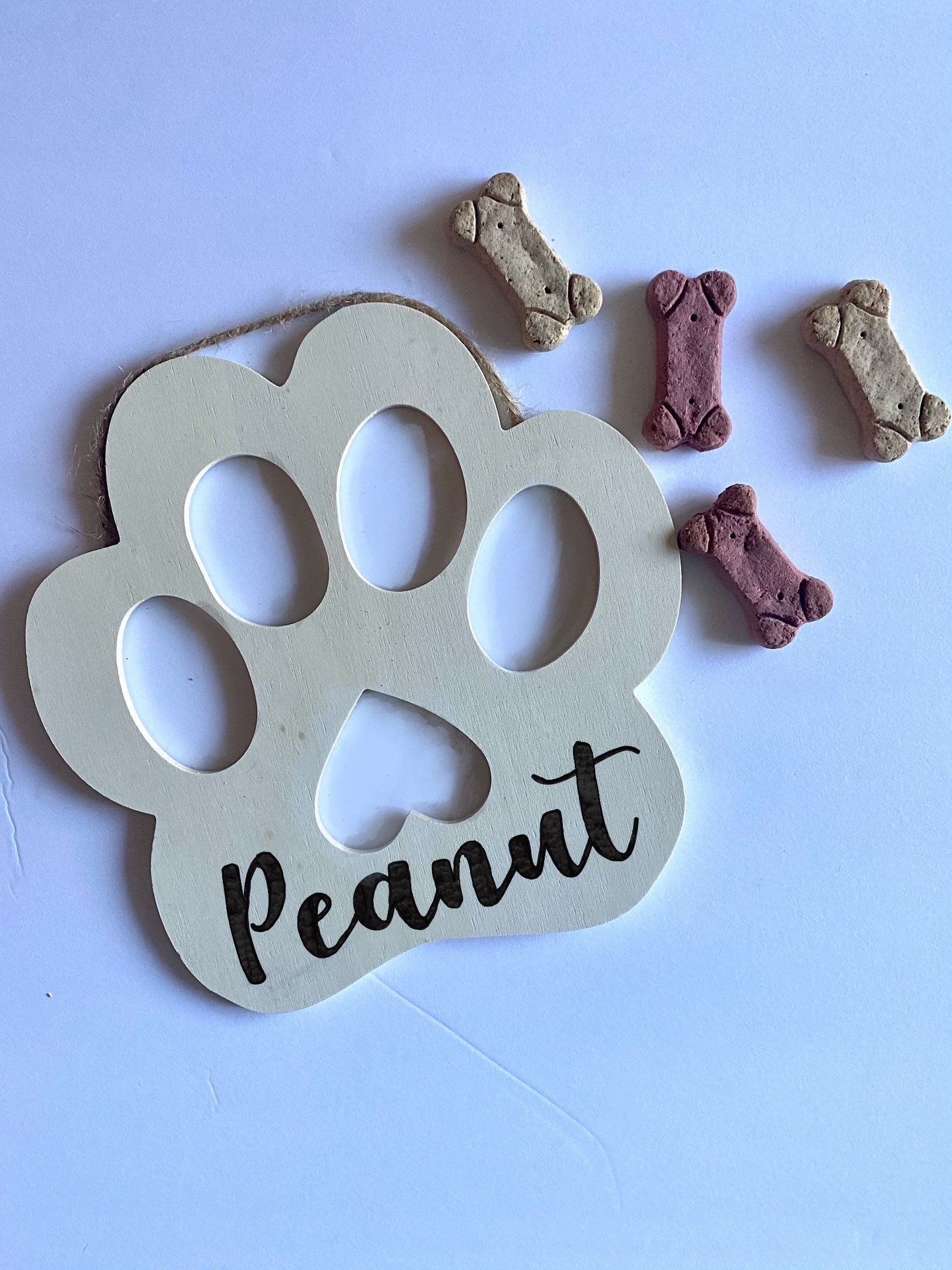 PERSONALIZED WOOD DOG Paw Sign Dog Kennel Sign Custom Dog | Etsy