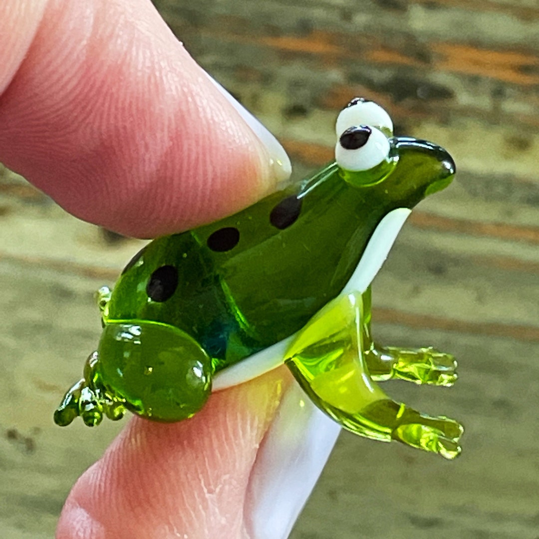 Lampwork Glass Frog, Green Garden 1” Frog Display, Decoration, Figurine ...