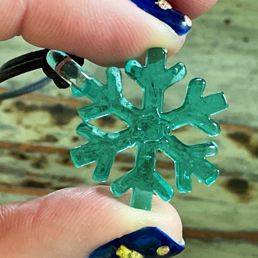 Glass Snowflake Necklace-perfect Gift, Winter Charm - Etsy