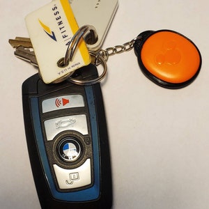 FLEXIBLE Magic Puck Holder keychain for Disney Magic Band 2.0 - Etsy