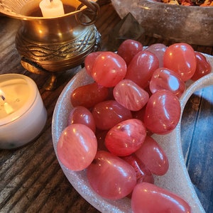 Tumbled Cherry Quartz Crystal. Associated With Hope, Healing, Balance ...