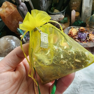 Attract Clients Mojo Bag. Done With Hoodoo Magick by High Priestess ...