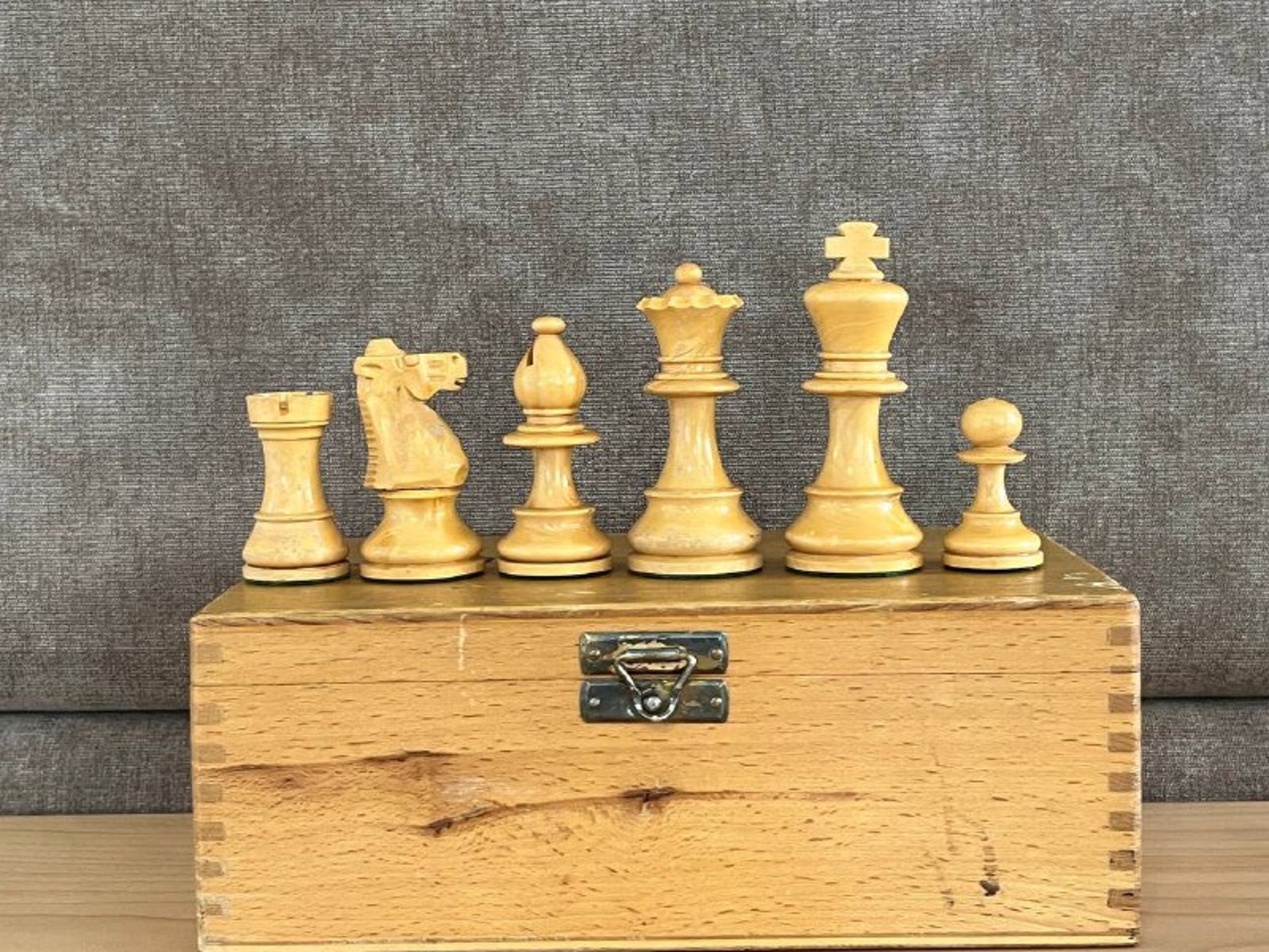 Staunton Chess Set With Weights in Box - Etsy