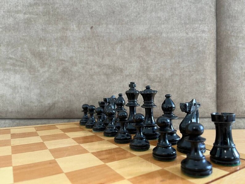 Staunton Chess Set With Weights in Box - Etsy