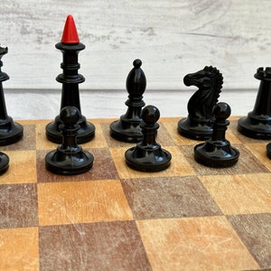 Soviet Chess Set Made of 50s Vintage Plastic in a Rare Red - Etsy