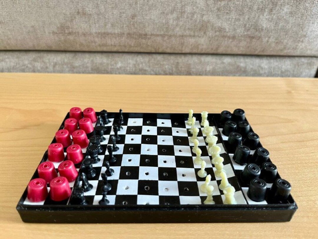 Travel European Chess Set 80s Vintage in Good Condition. - Etsy