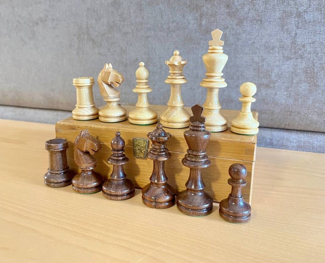 Germany Chess Set With Weights in Original Box 70s Vintage in Good ...