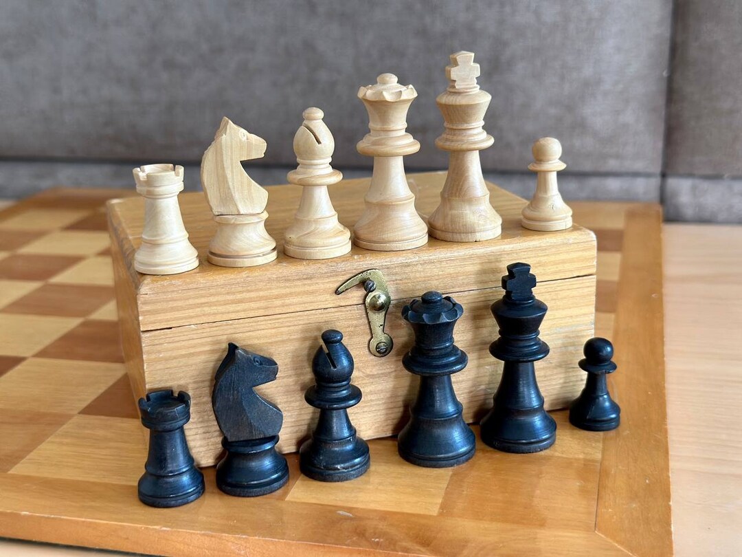 German Chess Set in Original Box 80s Vintage in Good Condition. Great ...