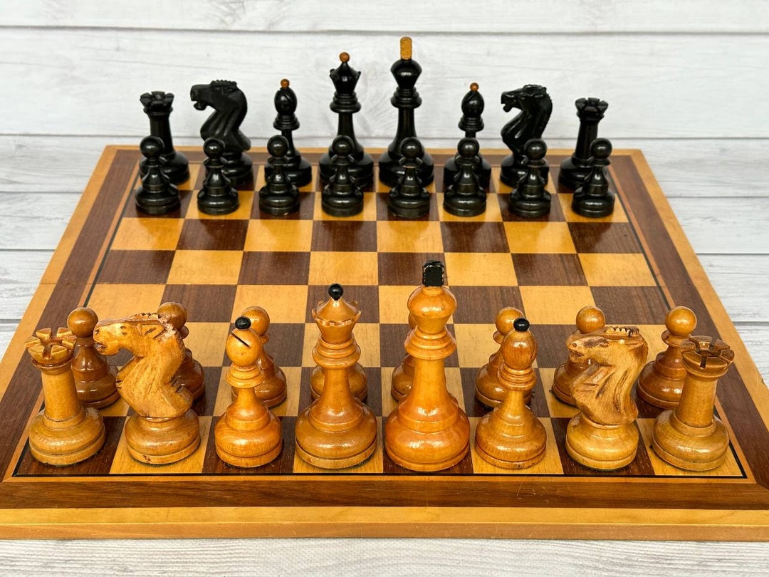 Soviet Grandmaster Chess Set With Weights and Wood Knights. Some ...