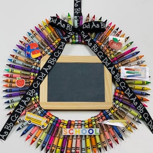 12" Crayon Wreath - Etsy