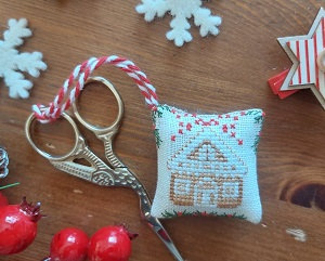Gingerbread House Scissor Fob Kit - Cross Stitch Chart by Serenita Di ...