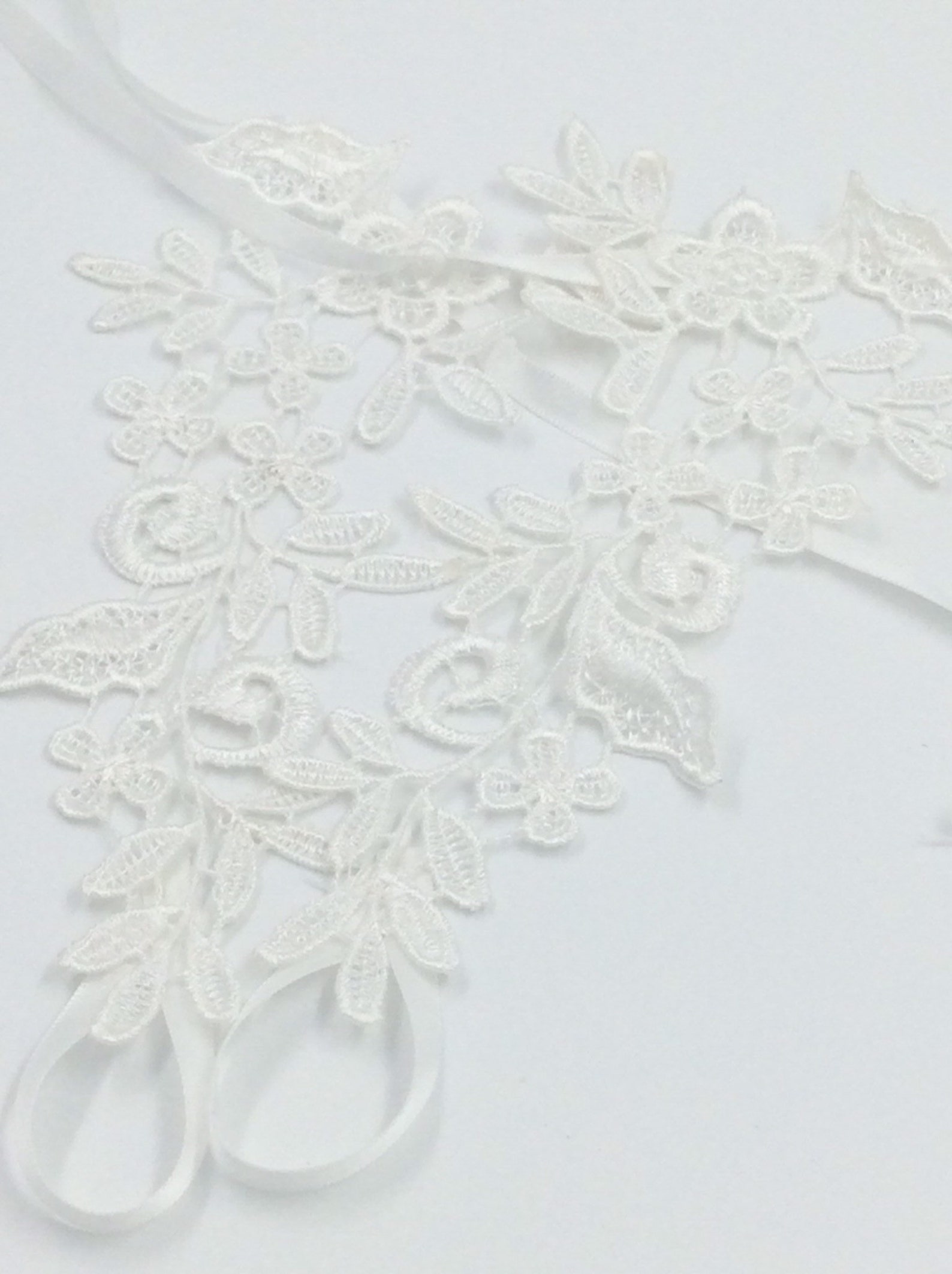 Beautiful Beach Bare Foot Lace Appliqué Footwear Decoration for Brides ...