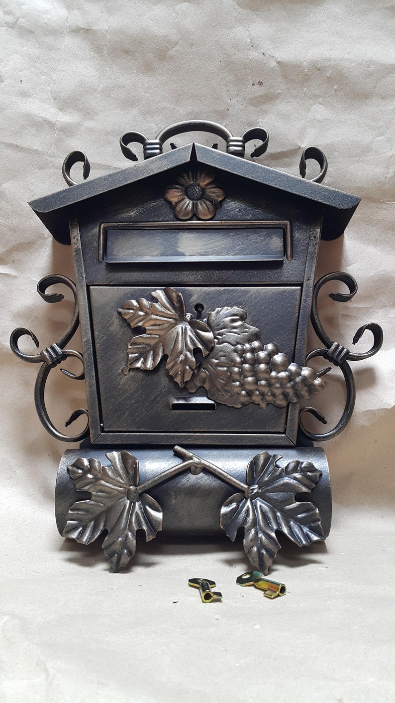 Handmade Metal Mailbox ,letterbox Wall Mounted ,tube for the Press ...