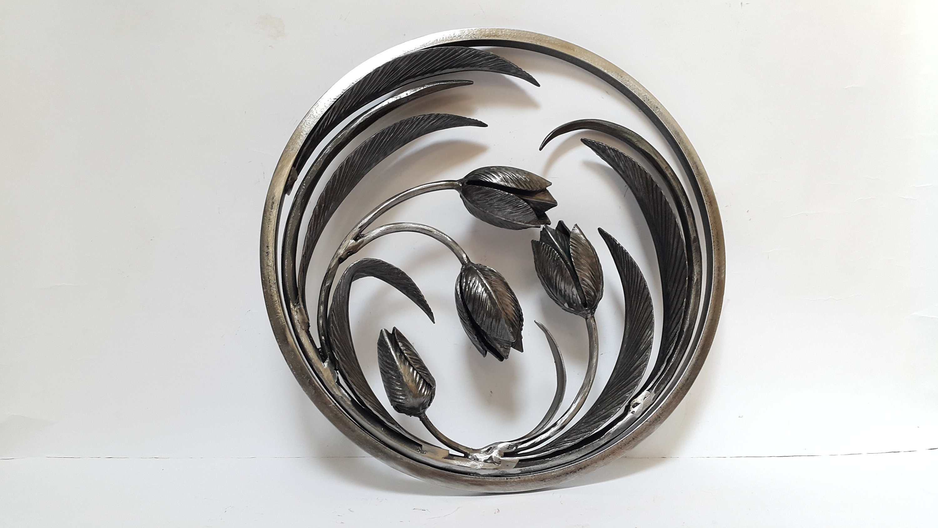 Tulips Flowers,steel Wall Round Sculpture,metalworking,large Heavy ...
