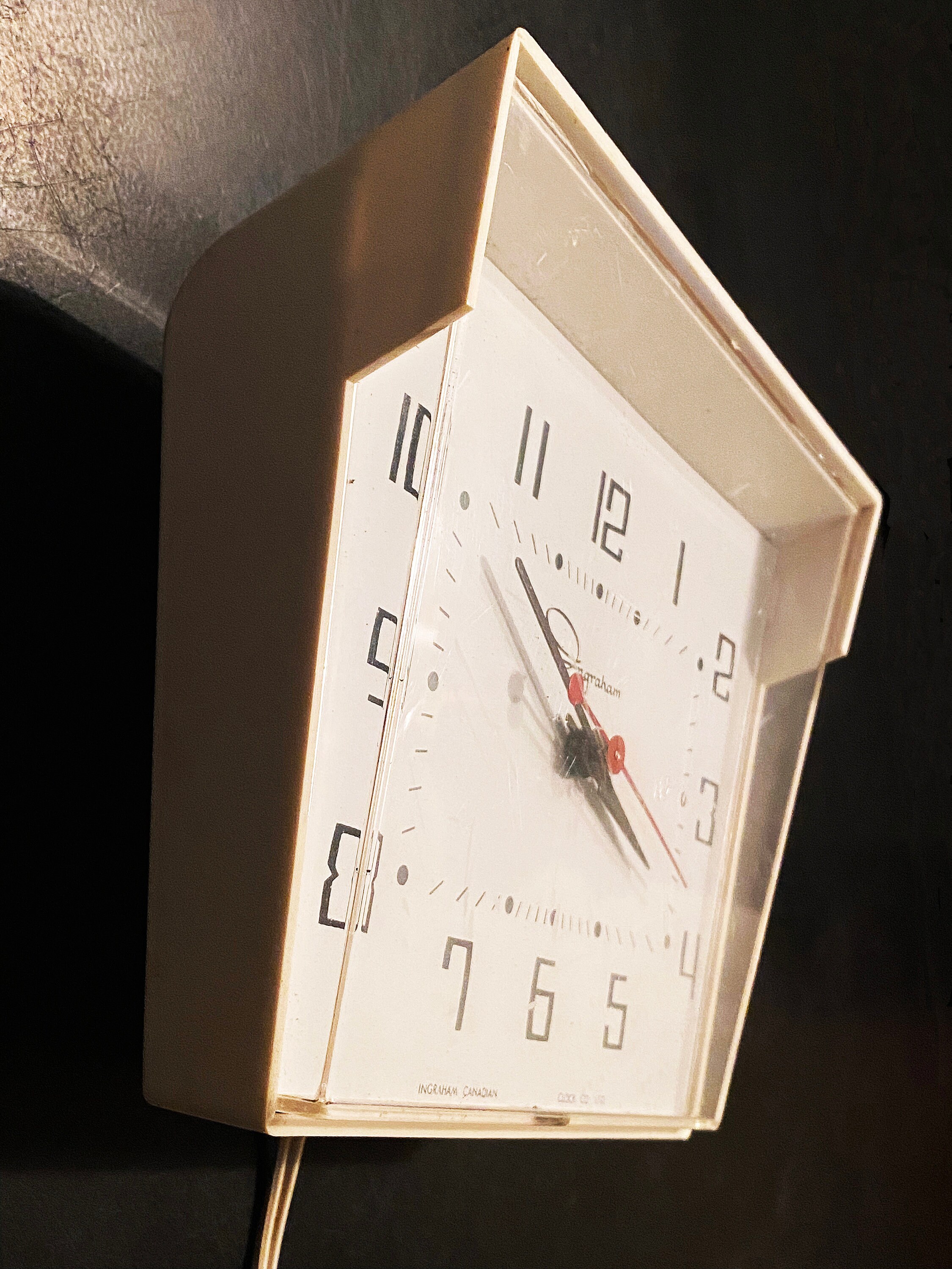 Vintage Ingraham Electric Wall Clock. - Etsy UK