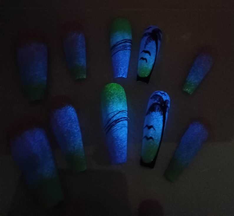 Paradise | Blacklight Glow! | Full Press on Nail Set |NEW COLOR OPTION ...