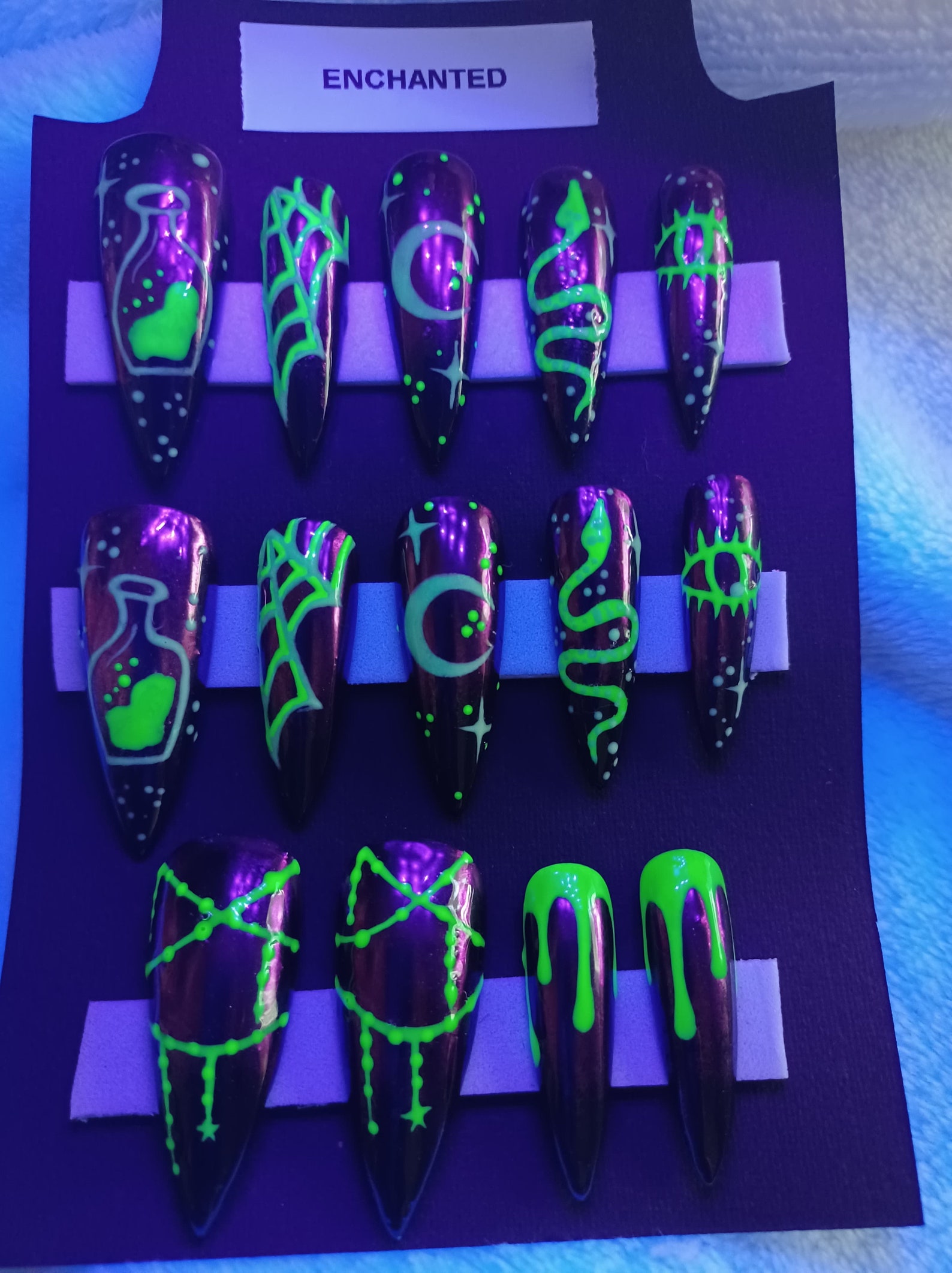 Enchanted |black Light GLOW! | Full Nail Set - Etsy