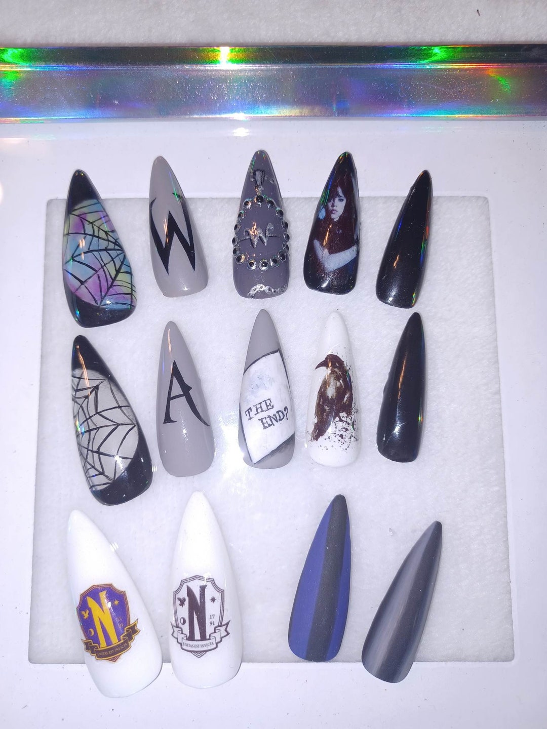 The Raven | Blacklight Reactive Press on Nail Set - Etsy