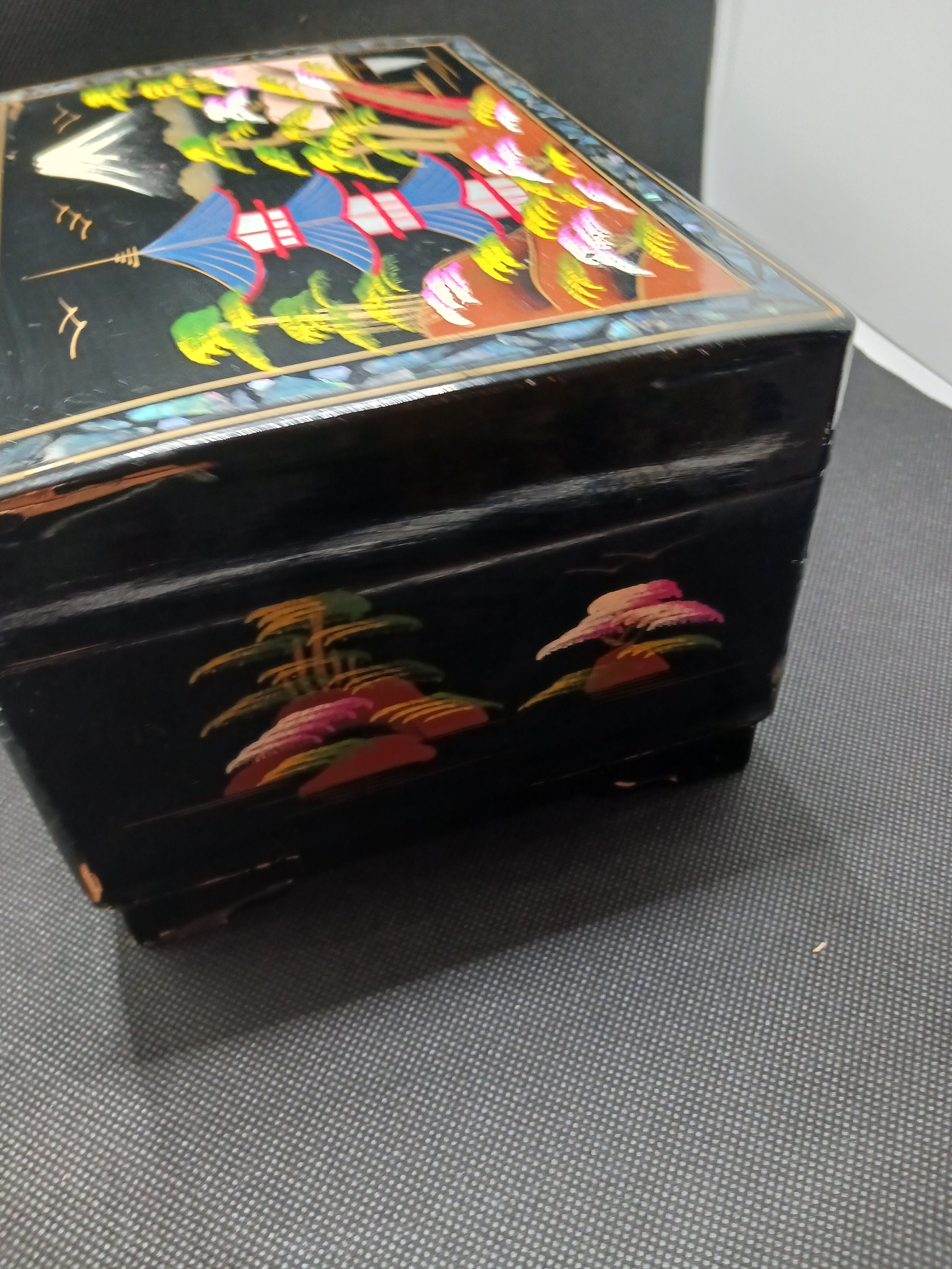 BLACK LACQUER JEWELRY Box Japan - Etsy