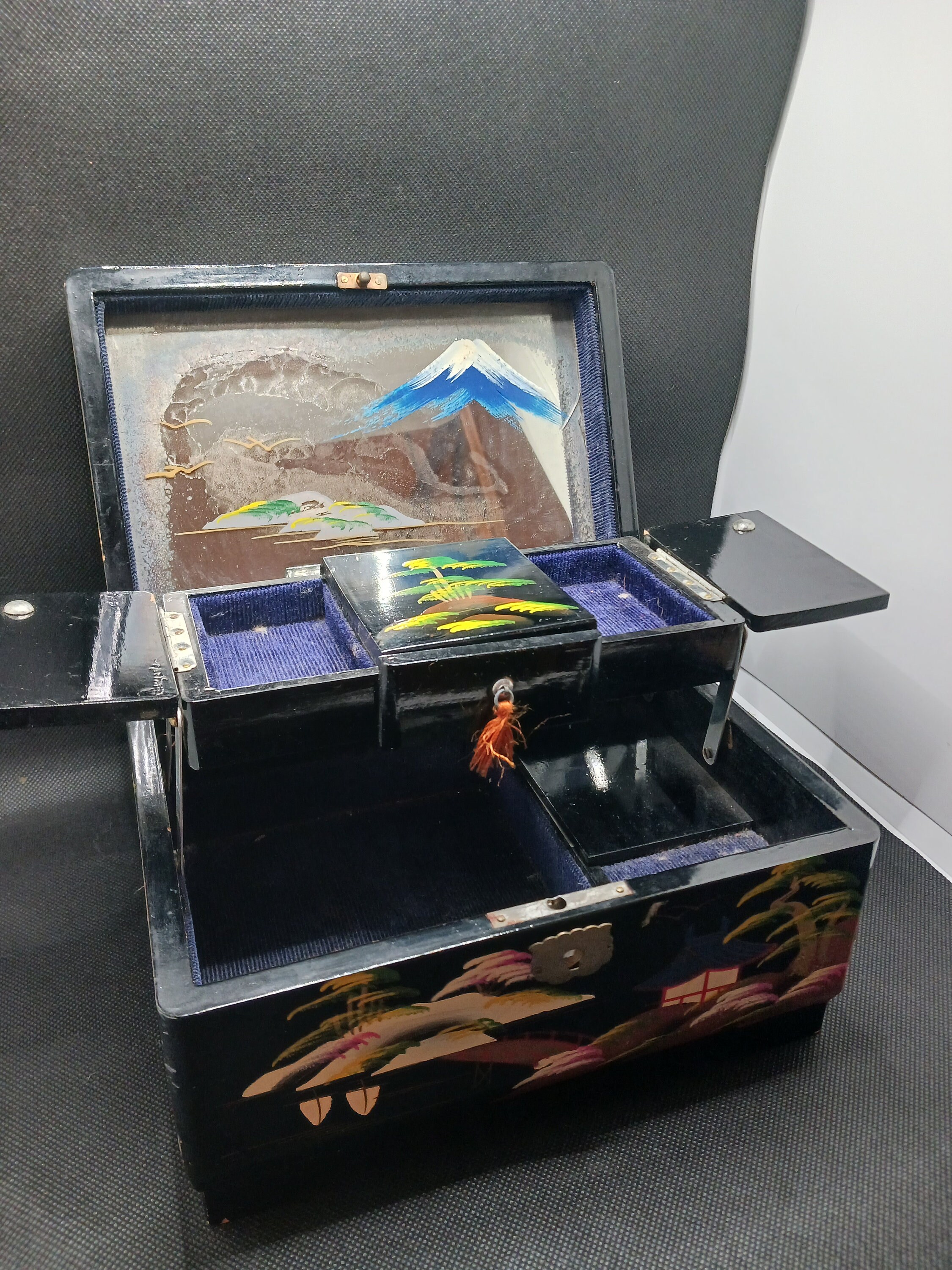 BLACK LACQUER JEWELRY Box Japan - Etsy