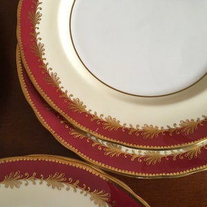Vintage Aynsley Red and Gold Maroon Plates Rutland Pattern Fine Bone ...