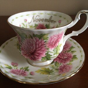 Royal Albert Flower of the Month November Chrysanthemum Fine Bone China ...