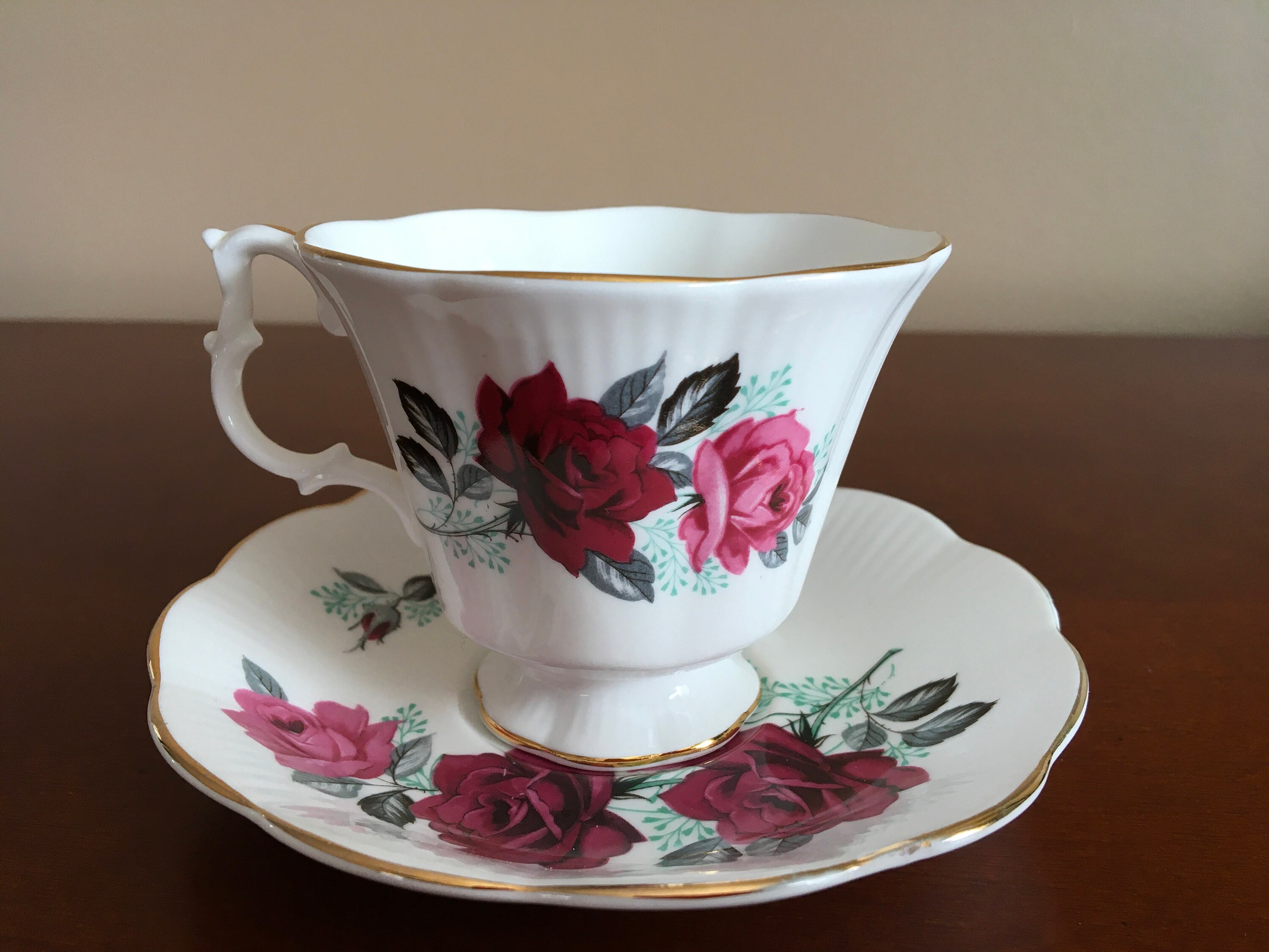 Vintage Royal Albert Red and Dark Pink Roses Fine Bone China - Etsy