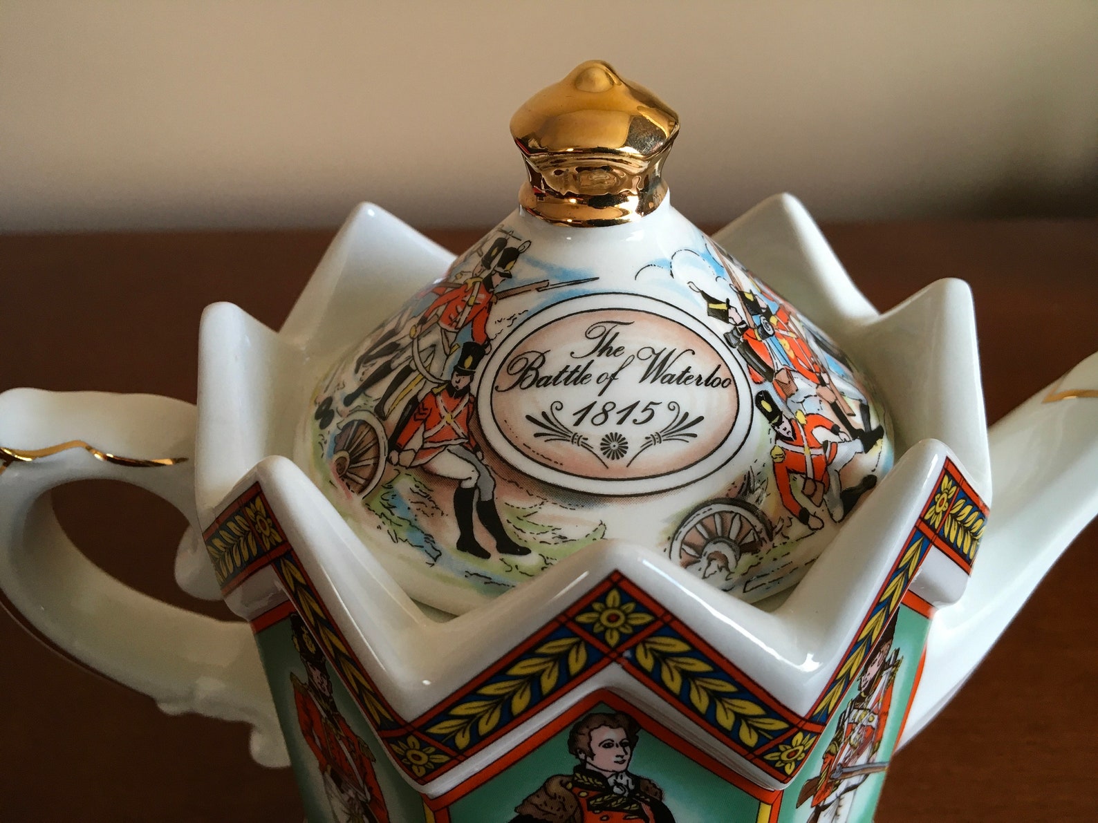 Sadler Porcelain Two Cup Teapot the Duke of Wellington and Soldiers of ...