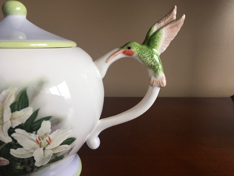 Vintage Teleflora Hummingbird and Lilies by Lena Liu Teapot - Etsy
