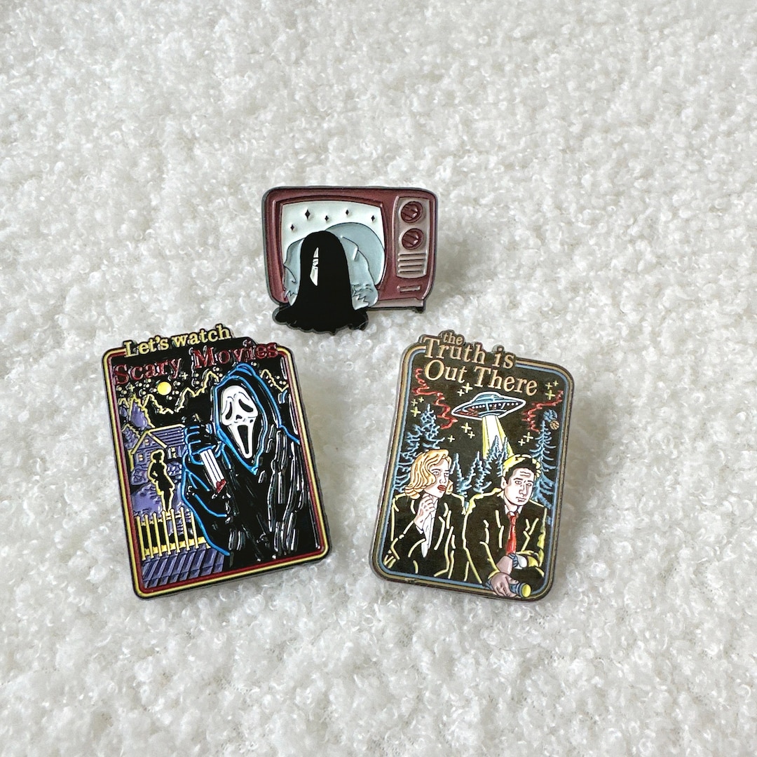 Creepy Girl Crawl Out of TV / Let's Watch Scary Movies /truth is Out ...