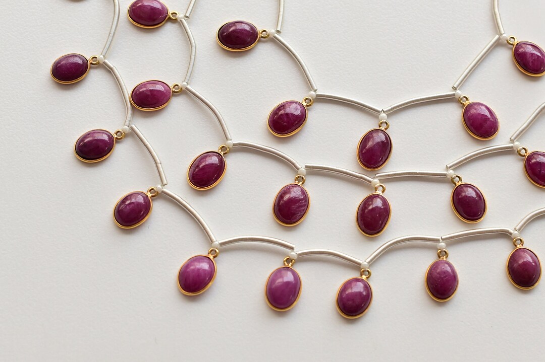 10 Pieces Ruby Untreated Oval Smooth Cabochon 18K Gold Vermeil Bezel ...