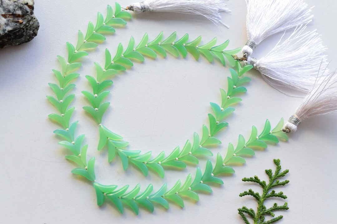 8 Inches APPLE GREEN ONYX Carved V Shape Beads Natural Gemstone Carving ...