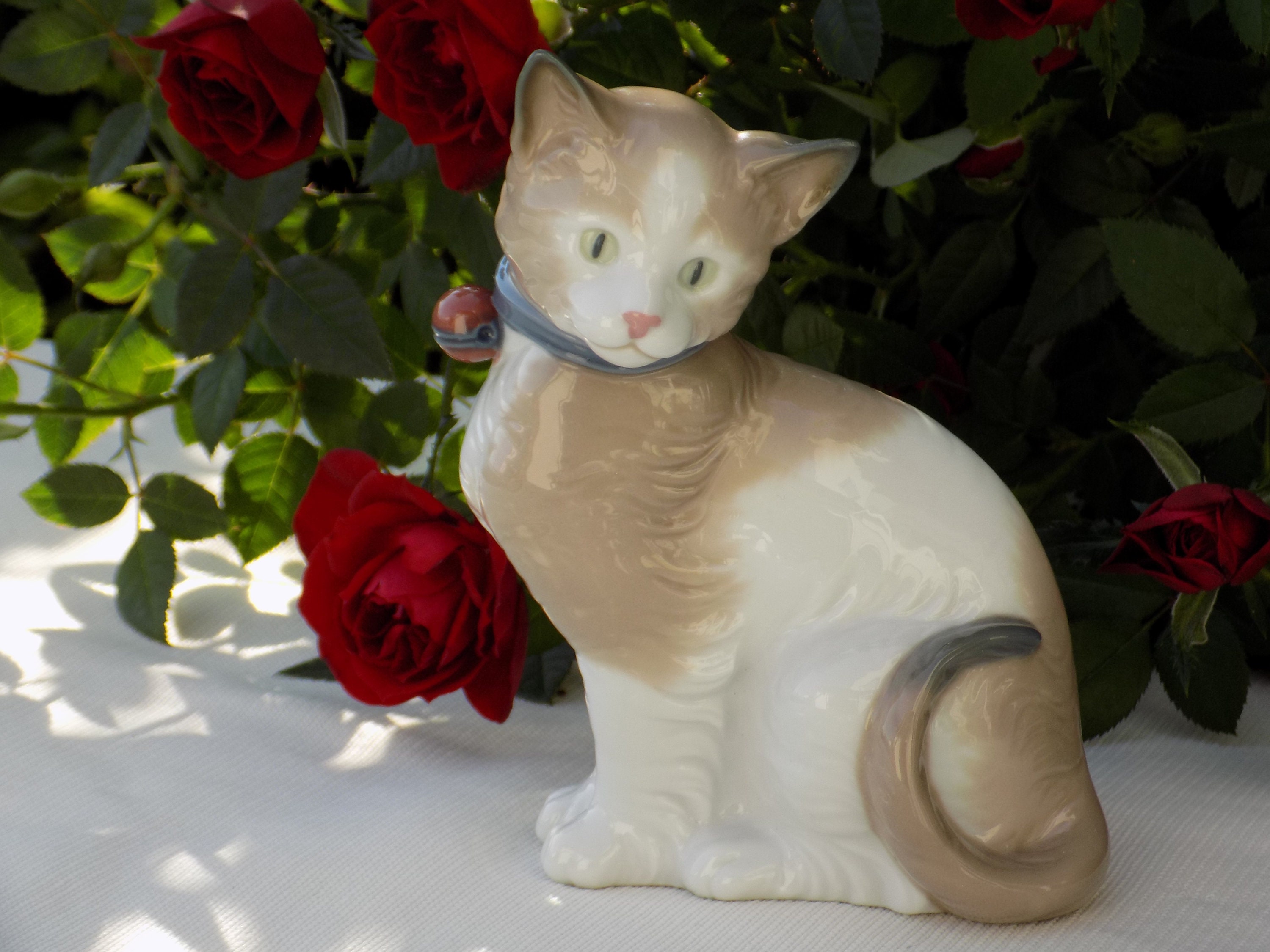 NAO PORCELAIN CAT Figurine 492 All Decked Out.Retired Nao by | Etsy