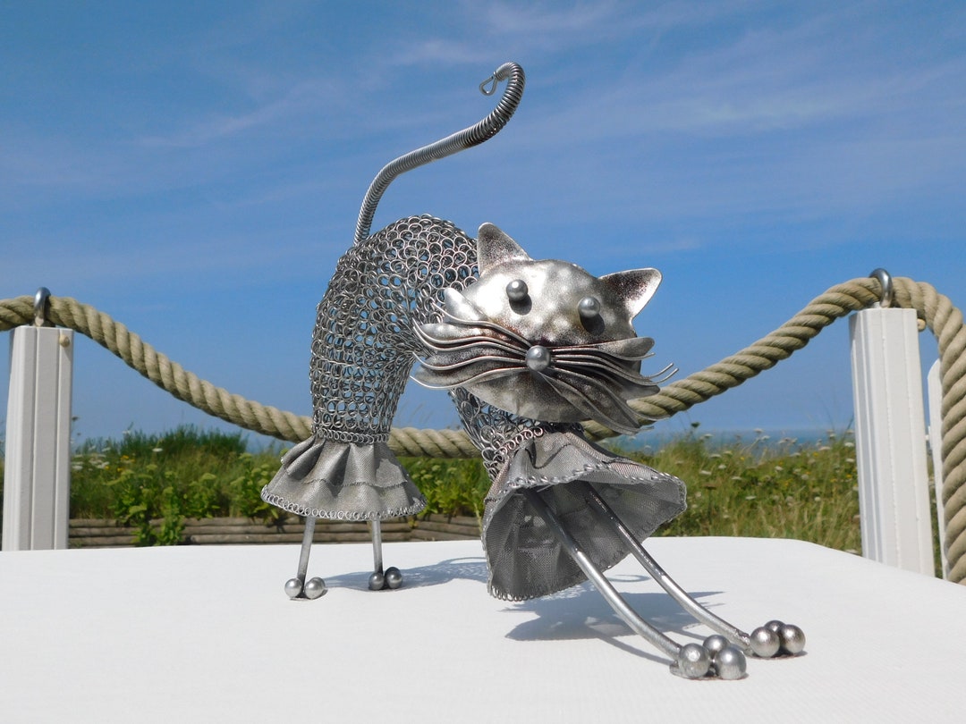 AUTHENTIC METAL CAT Figure.gorgeous Metal Cat Art Present.cat Lovers ...