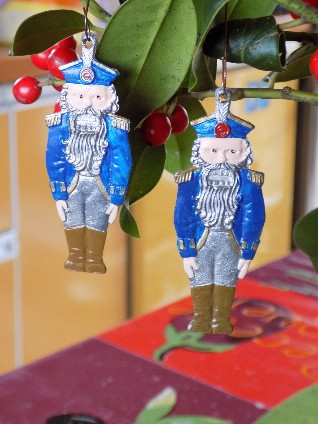 TIN SOLDIERS. VINTAGE Tin Soldiers.tin Soldiers Pendant.vintage Gelria ...