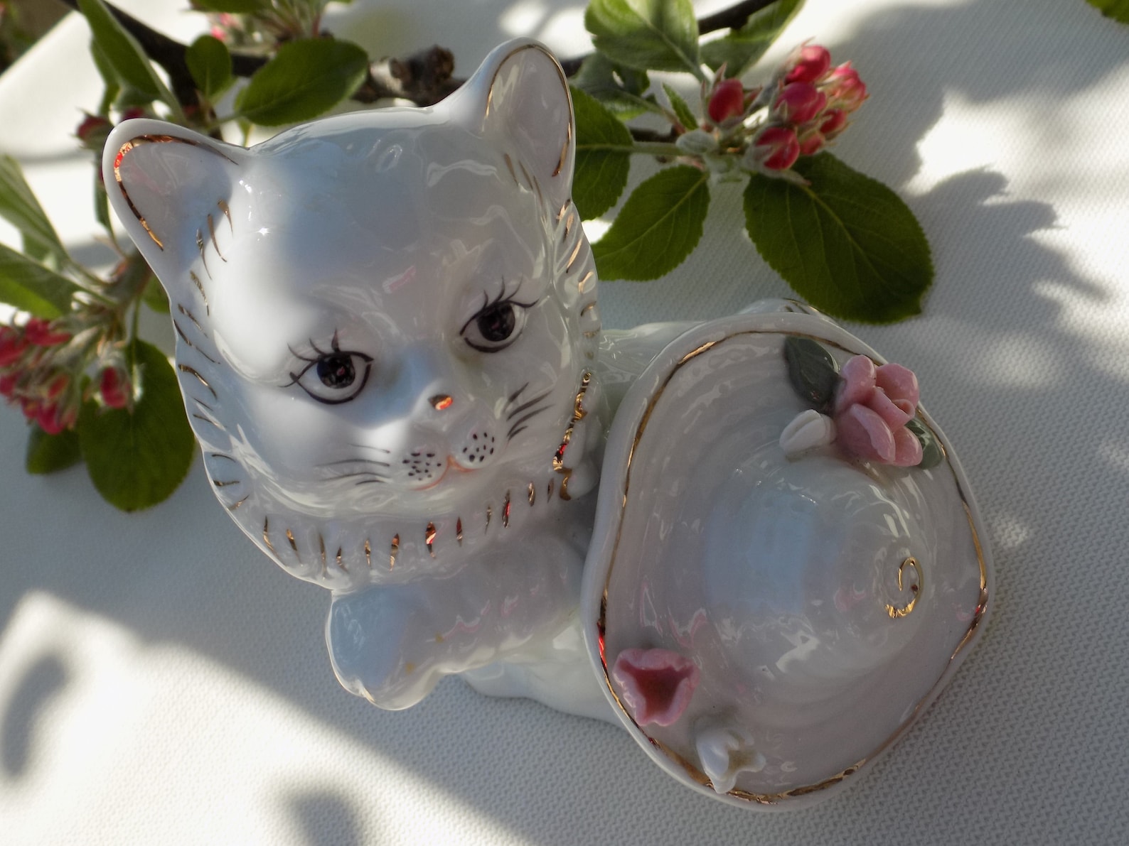 VINTAGE PORCELAIN CAT Figurine.Cat With Flowers Statue.Cat | Etsy